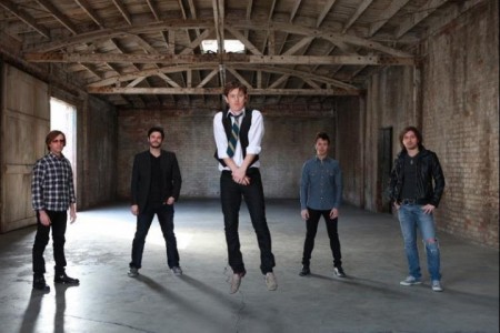 Premiere: Troup, 'Edge of the World' – buzzbands.la