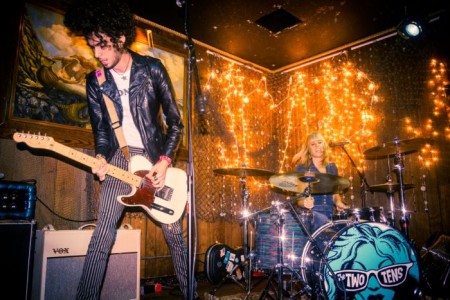 Video premiere: The Two Tens, 'Sweet As Pie' – buzzbands.la
