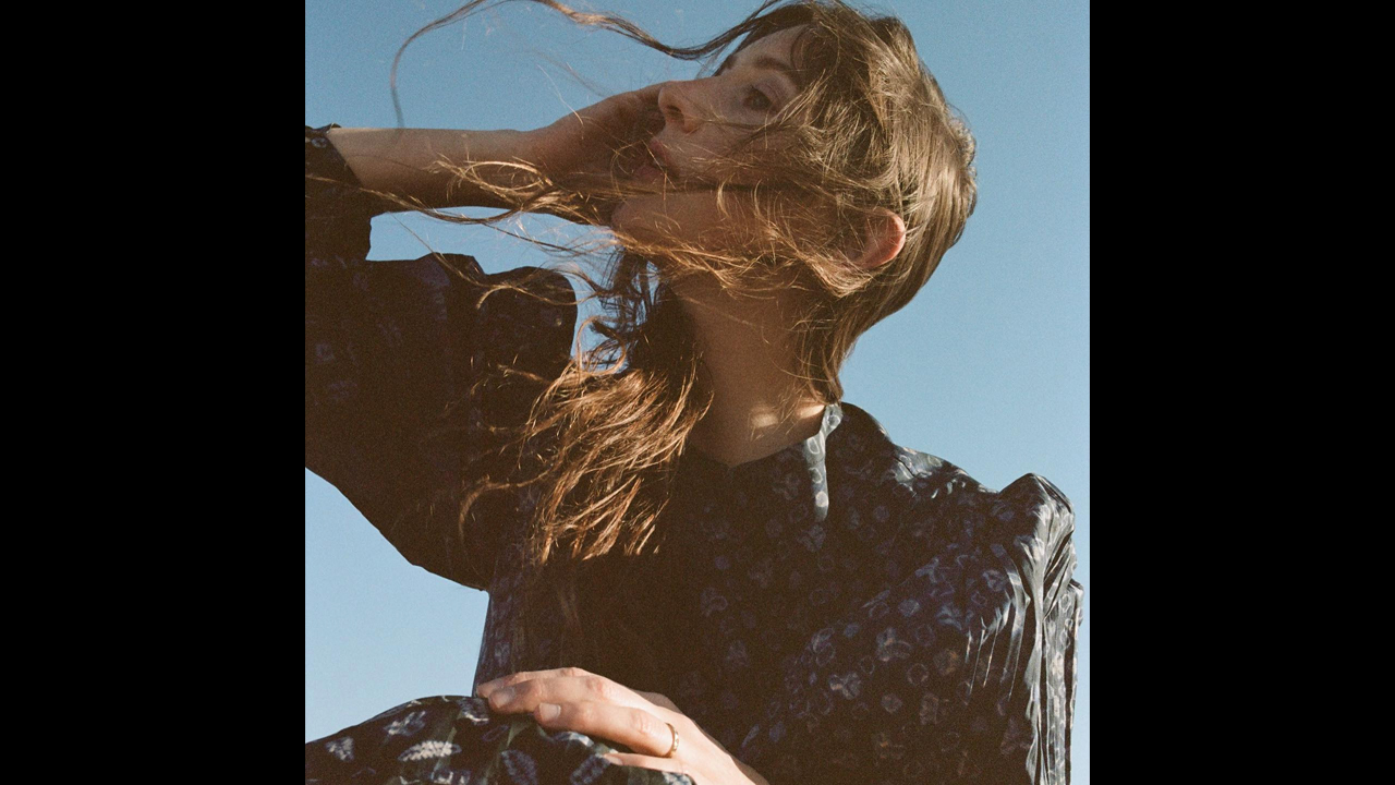 Video: Clara-Nova, 'Lover I Built Us a Throne' – buzzbands.la
